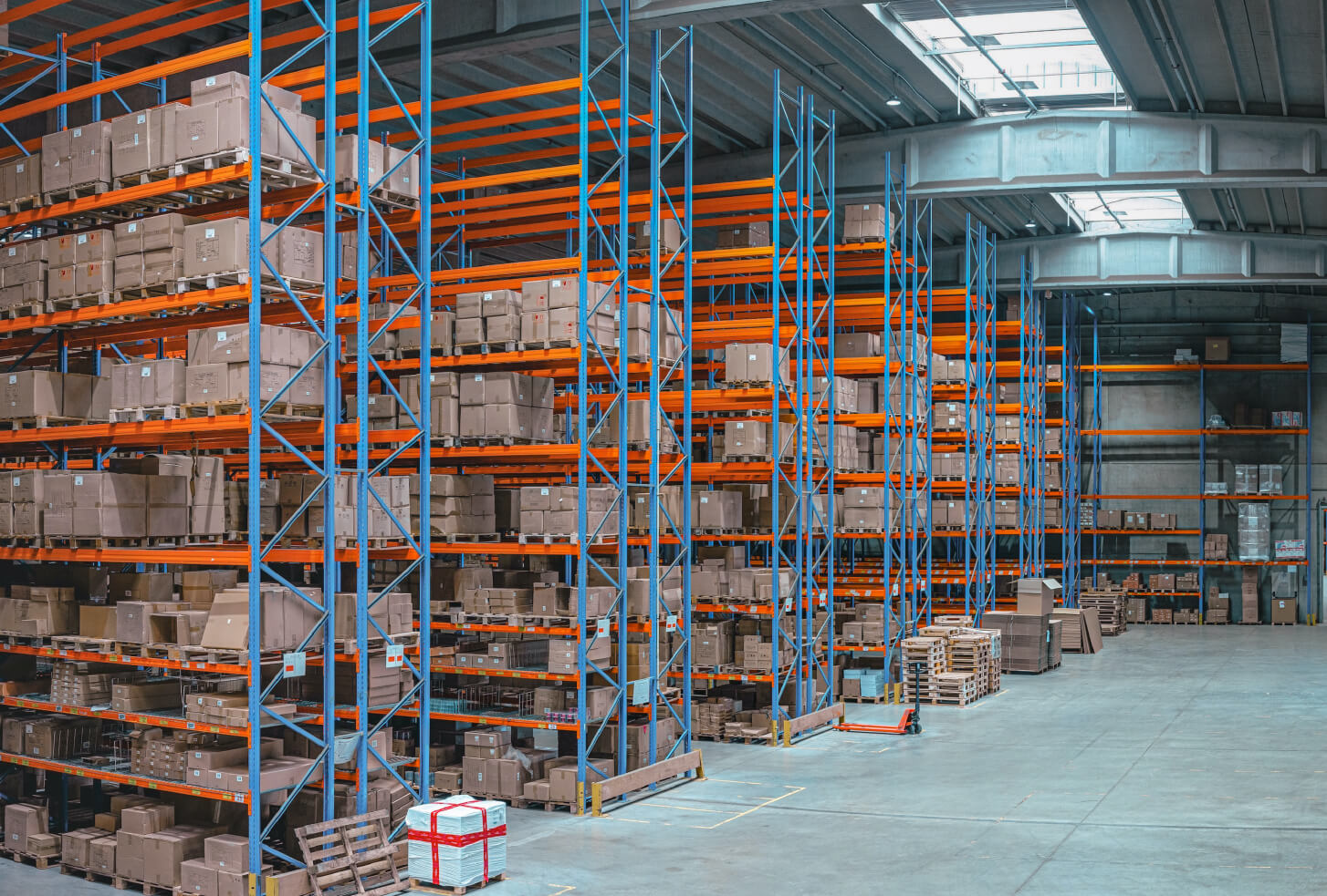 RTLS & Indoor Positioning System with Bluetooth AoA | Blueiot